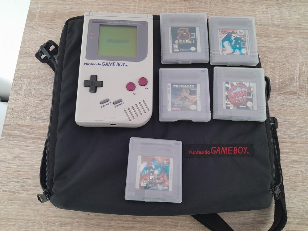Game Boy avec sacoche ! (Gebraucht) in für CHF 107 – mit Lieferung auf ...