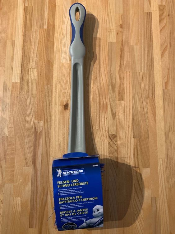 Auto Felgen Bürste (Neu und originalverpackt) in für CHF 8 – nur ...