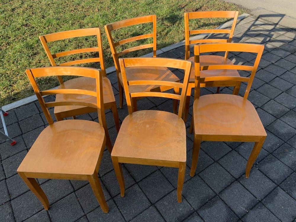 Erstaunlich Alte Holzstühle Zu Verschenken Ebenbild