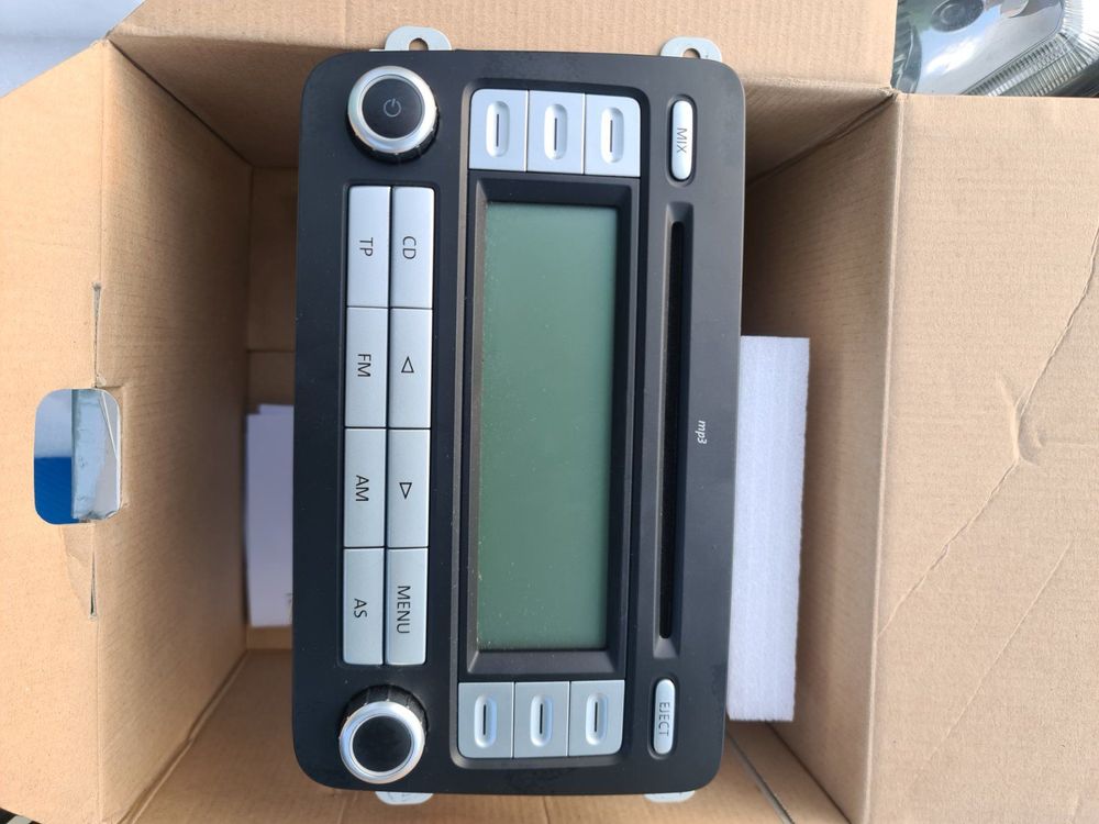 Original VW Radio (Gebraucht) in Zeihen für CHF 1 – mit Lieferung auf ...