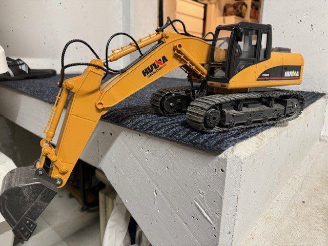 RC Bagger (Gebraucht) in Büren SO für CHF 50 – mit Lieferung auf ...