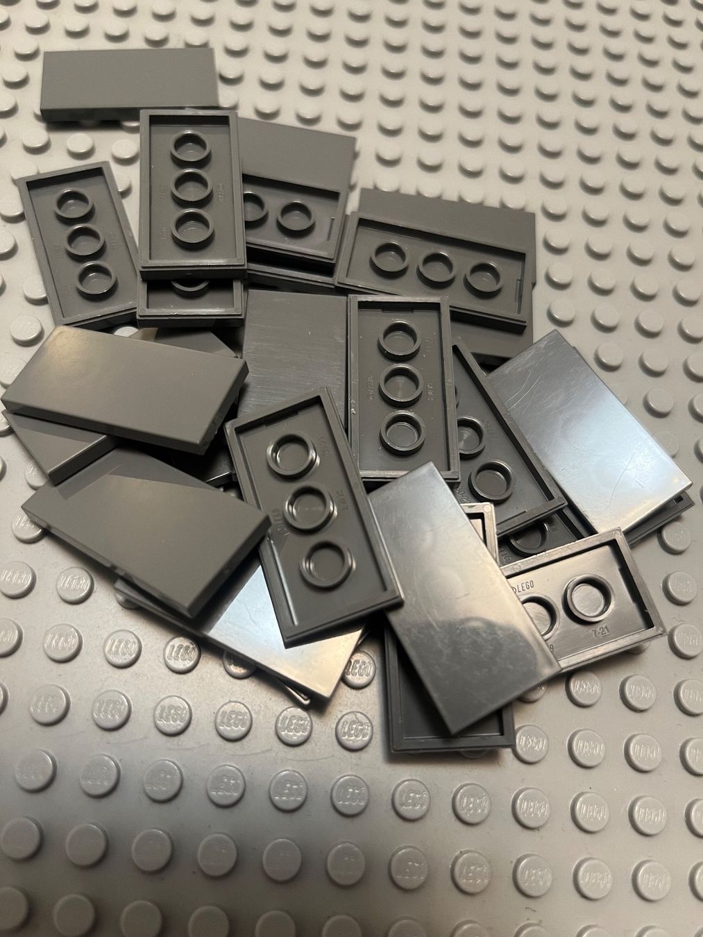 Lego 23x Fliesen 2x4- dark blush gray (87079) (Neu (gemäss Beschreibung ...