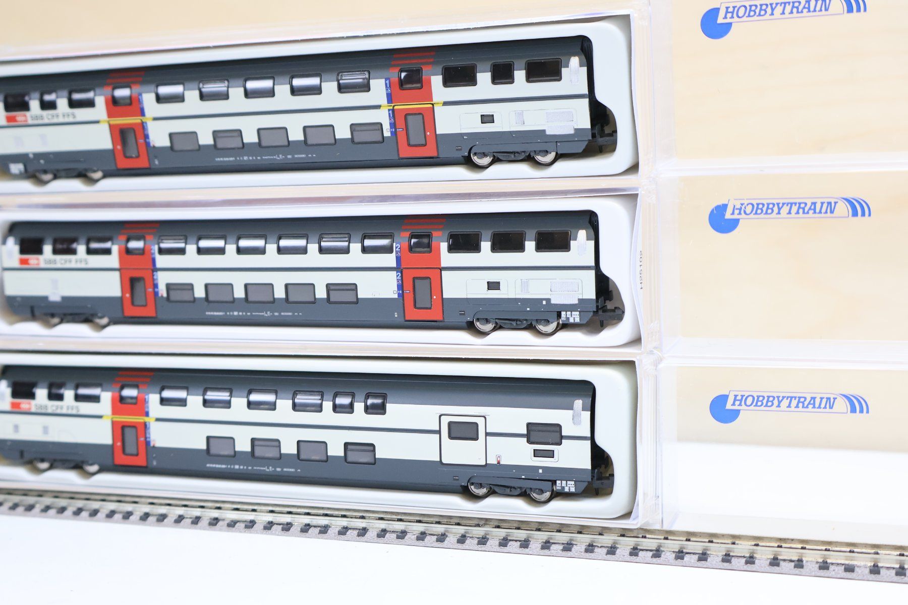 Hobbytrain SBB 3 x Doppelstockwagen IC2000 - Spur N (Gebraucht) in ...