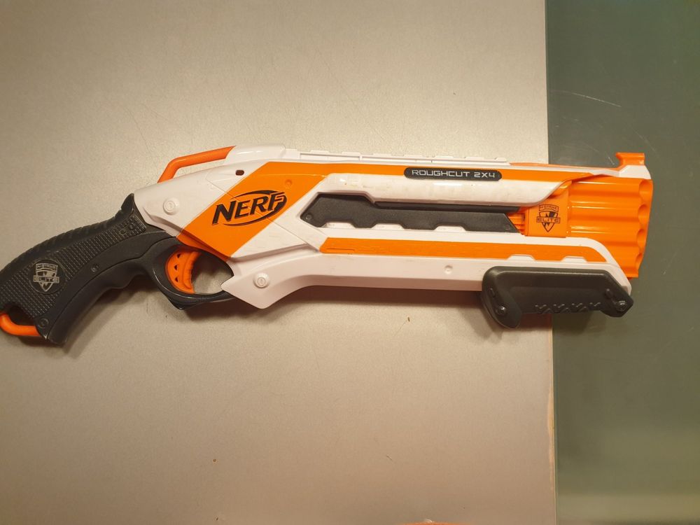 NERF Roughcut 2 x 4 | Kaufen auf Ricardo