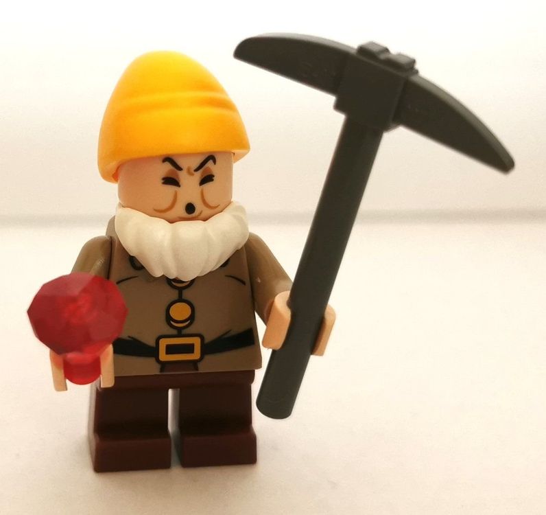 Lego Disney Minifigur Sneezy aus 43242 - dis160 Neu (Neu und originalverpackt) in Hinwil für CHF ...