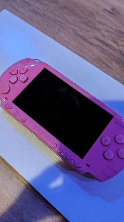 PSP Pink Edition ohne Akku (Gebraucht) in für CHF 51 – mit Lieferung ...
