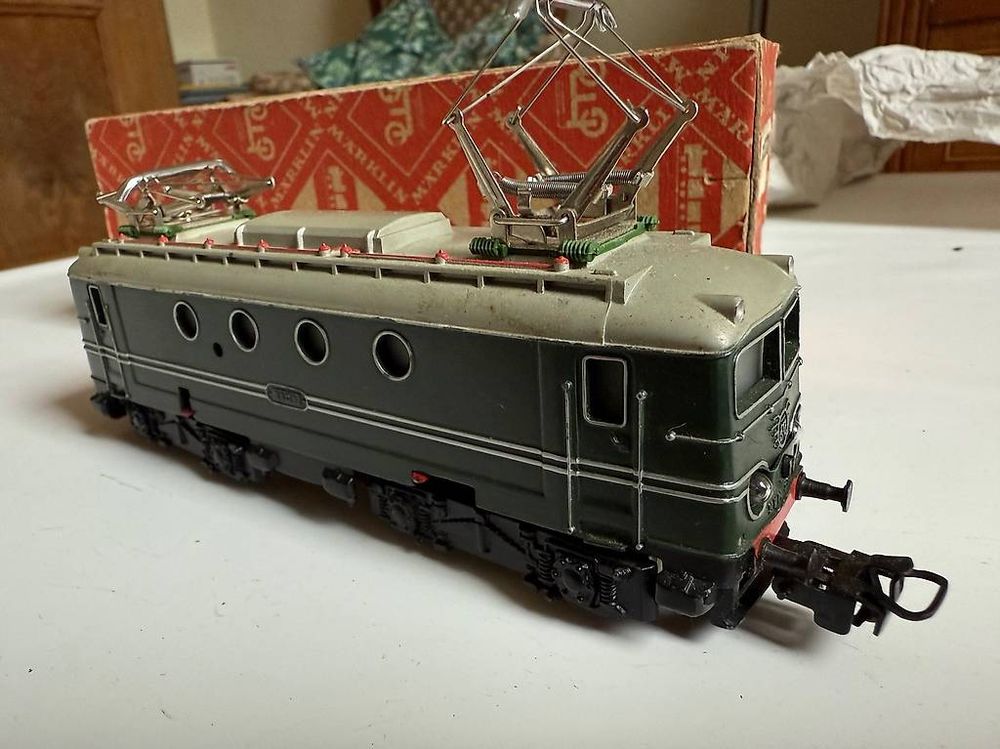 Märklin 3012 SEF 800 E-Lok BR 10000 der SNCF (Gebraucht) in Winterthur ...