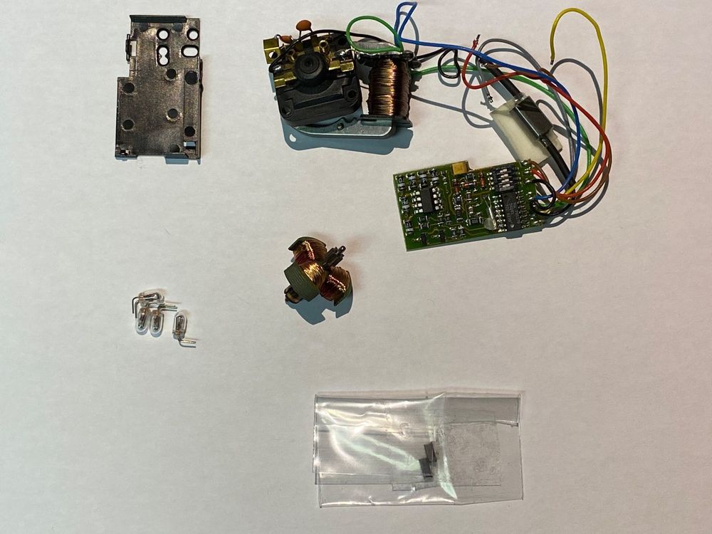 Märklin DELTA Decoder-Set mit Motor, Kohlen, Lämpchen, TOP (Gebraucht ...