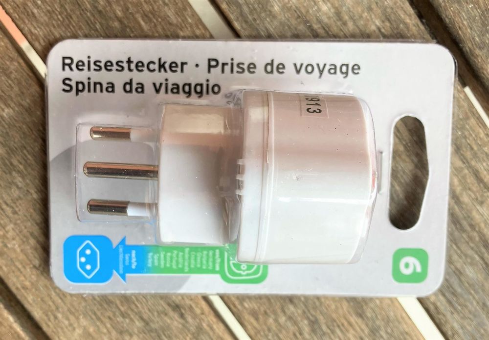 4x Reiseadapter Europa > Schweiz 220V Strom Adapter NEU (Neu und ...