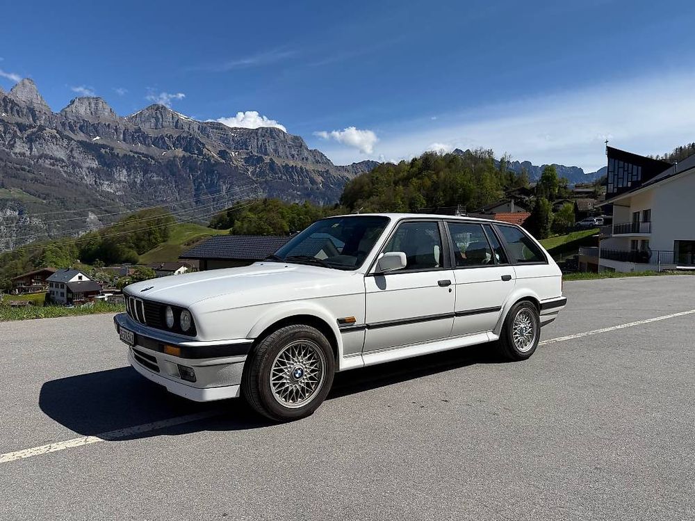 Wunderschone Bmw E30 Touring Bild