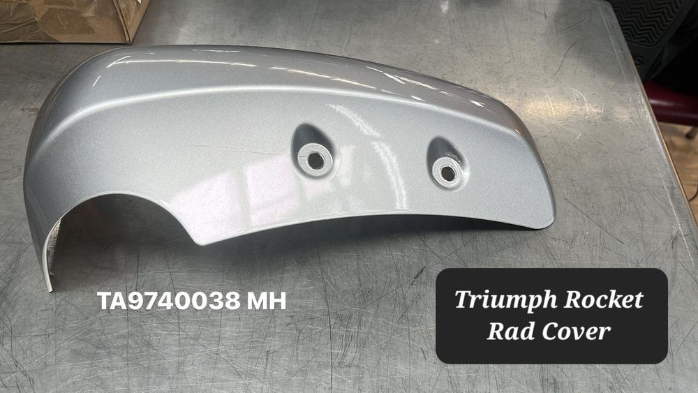 Triumph Rocket Kühlerverkleidung L + R (A9740038 / A9740037) (Gebraucht ...