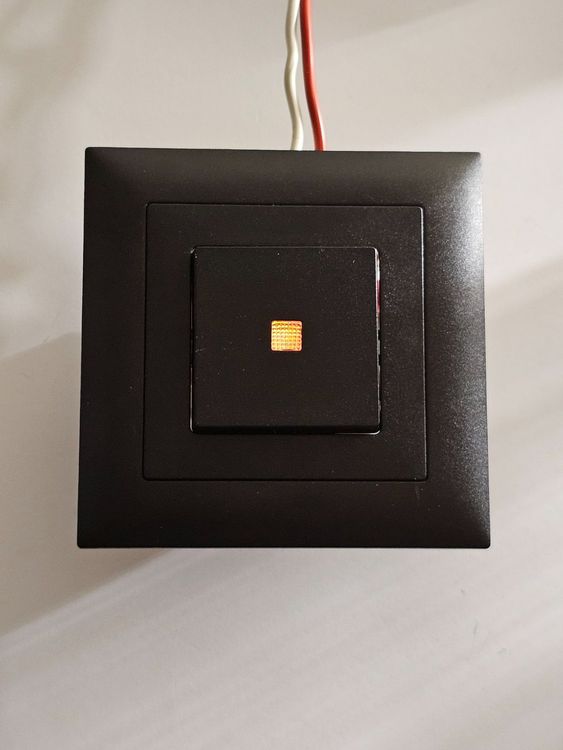 UP-Leuchtschalter Sch3/LSKS Schwarz OL Gelb Feller EdizioDue (Gebraucht ...