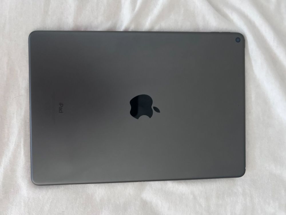 iPad Air 3rd gen, 10,5 Wi‑Fi 64 GB - Space Grey - 2019 | Kaufen auf Ricardo