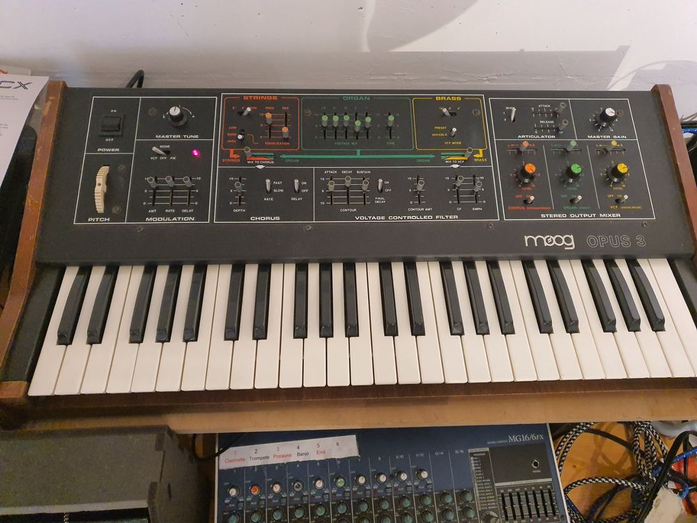Moog Opus 3 Rarität | Kaufen auf Ricardo