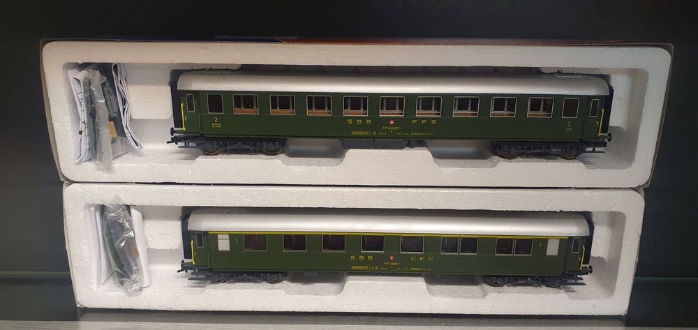 ROCO:AC: 2 X SBB ABTEILWAGEN GRÜN TOP/OVP | Kaufen auf Ricardo