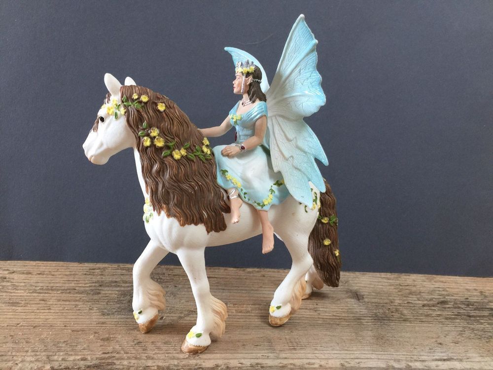 Schleich 70452 Eyela zu Pferd Bayala (Gebraucht) in für CHF 16 – mit ...
