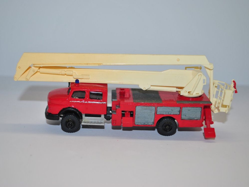 Preiser LKW Mercedes Feuerwehr (EML407) | Kaufen auf Ricardo