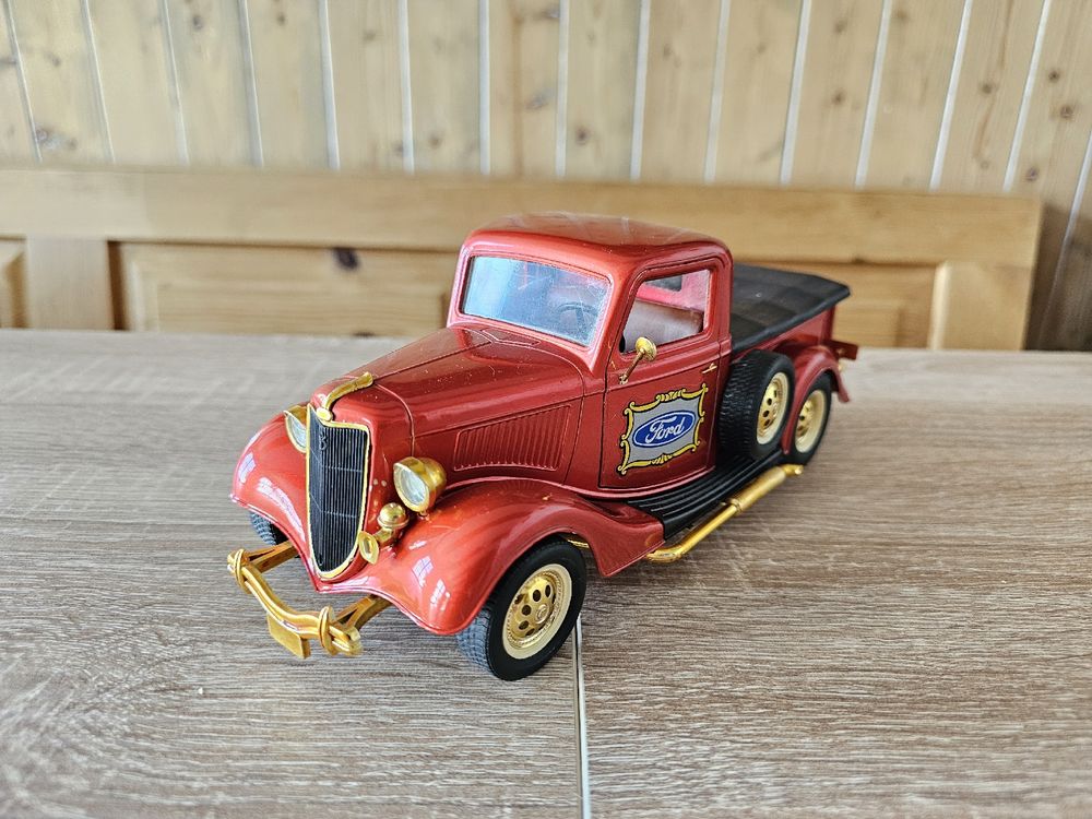 Ford V8 Pick Up 1:18 Solido (Gebraucht) in Goldingen für CHF 35 – mit Lieferung auf Ricardo kaufen
