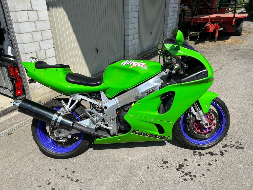 Kawasaki Ninja ZX-7R (Gebraucht) in Jaberg für CHF 903 – mit Lieferung ...