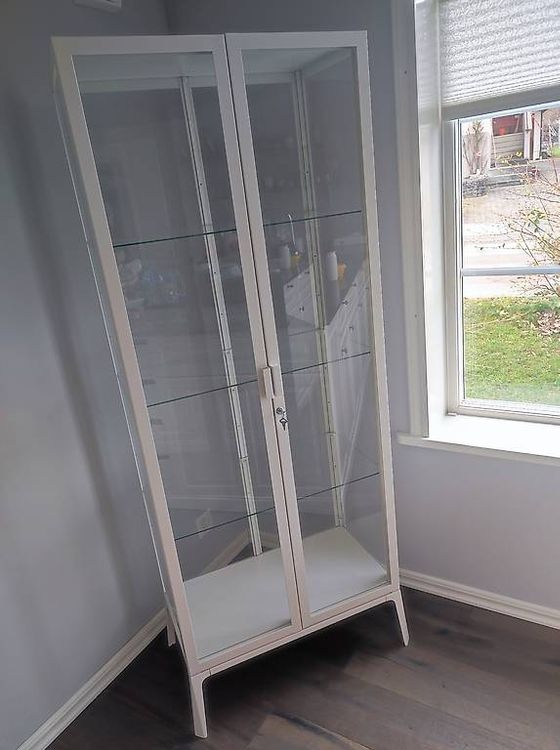 Imagedetailikea Vitrine Kaufen Verkaufen Bei Quokade 2022 09 01756210