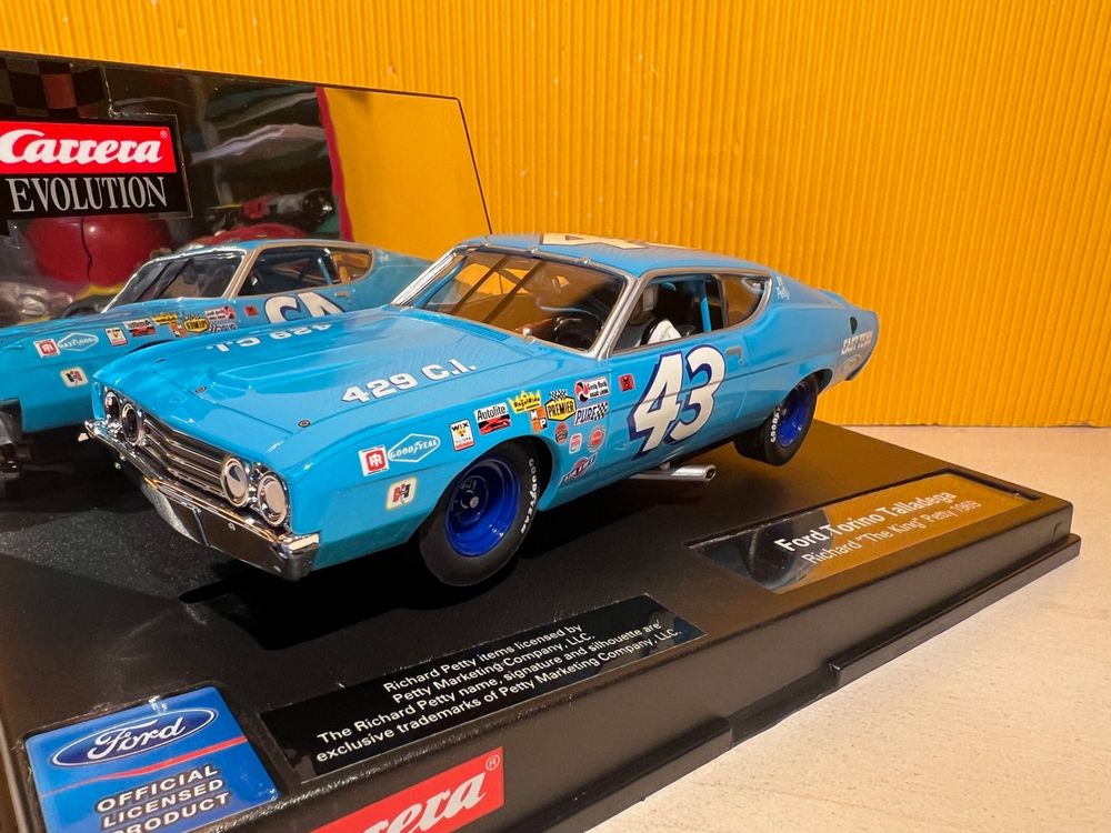 Ford Torino Talladega « Richard `The King’ Petty 1969 » NEU (Neu ...
