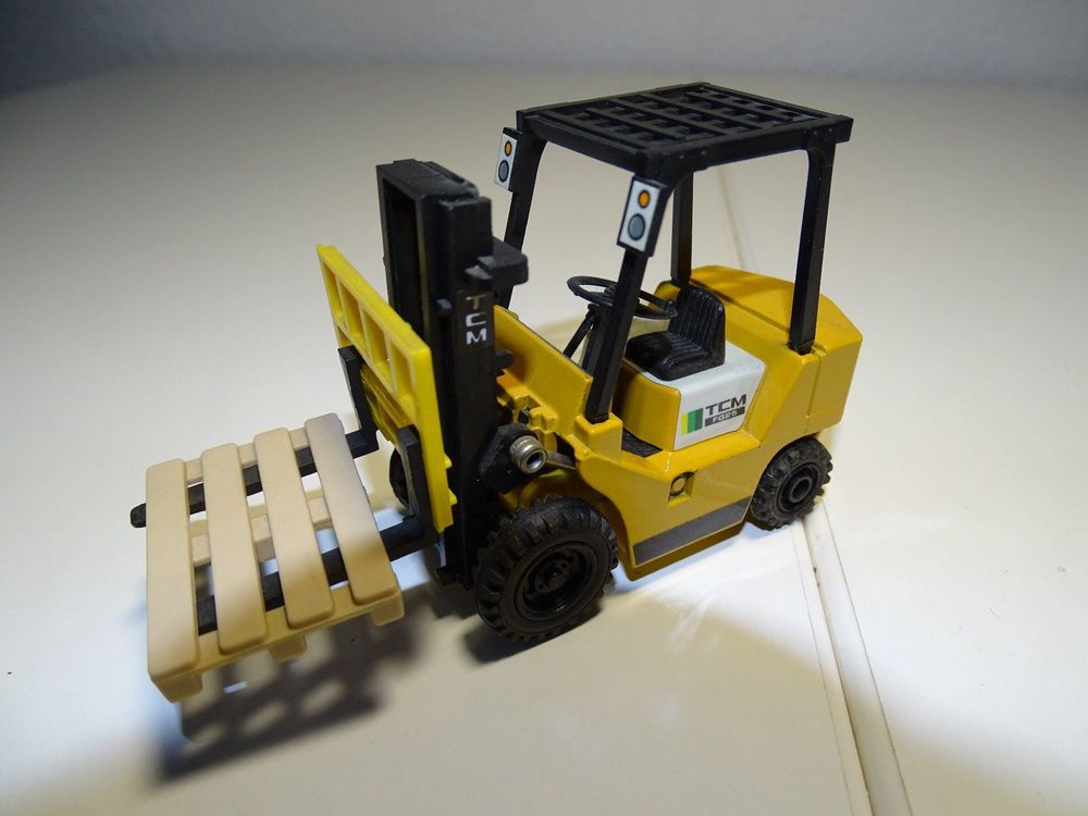 Stapler Modell (Neu (gemäss Beschreibung)) in Esslingen für CHF 15 ...