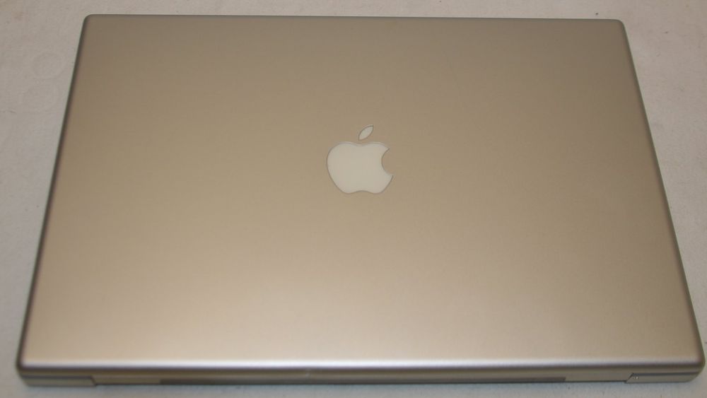 Apple MacBook Pro A1260 EMC2198 15" (Defekt) in Collonges für CHF 30 ...