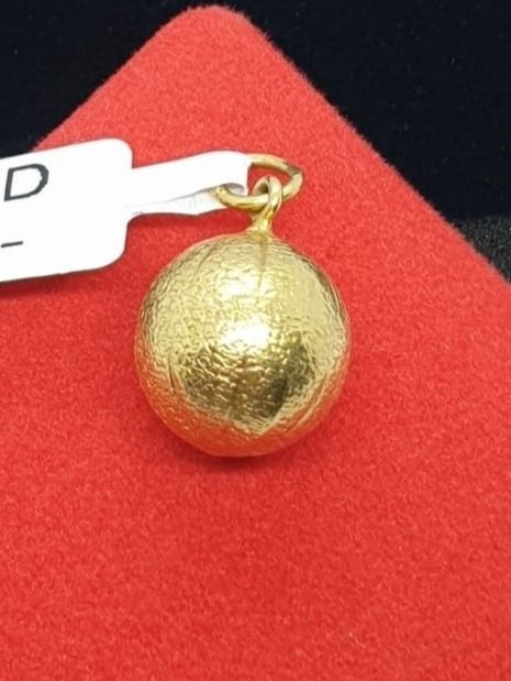 Echt 18K Gold Fussball Anhänger | Kaufen auf Ricardo