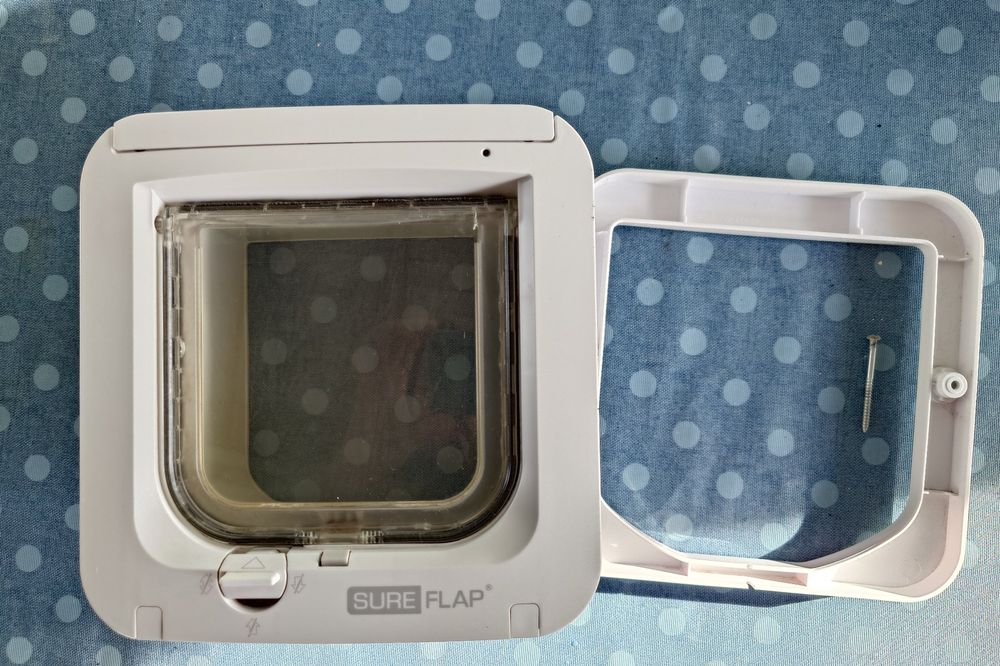 SureFlap Katzenklappe mit Chip, gebraucht, Modell SUR001. (Gebraucht ...