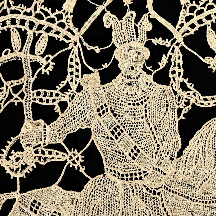 Altes oder antikes Spitzendeckeli mit König (Gebraucht) in Bern für CHF ...