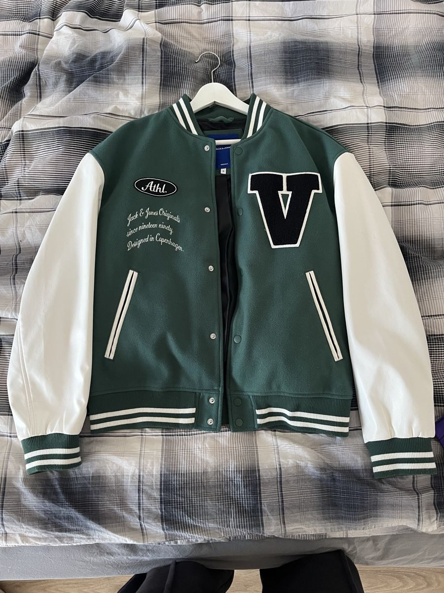 College Jacket (Gebraucht) in Renens VD für CHF 85 – mit Lieferung auf ...