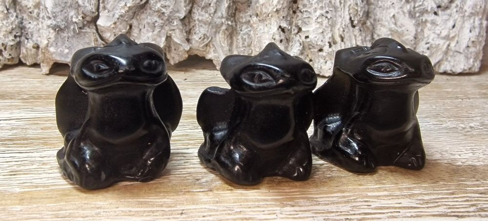 3 kleine Obsidian Toothless Drachen (Neu (gemäss Beschreibung)) in Matzingen für CHF 8 – mit ...