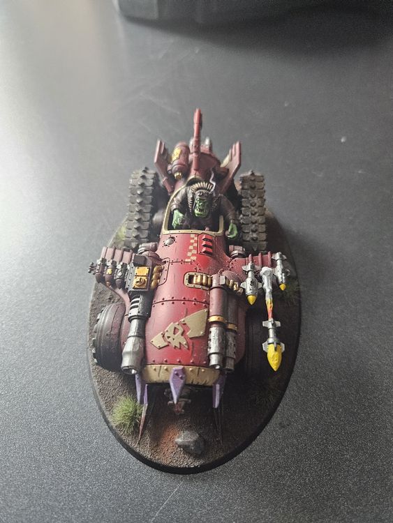 Warhammer 40K Ork Megatrakk Scrapjet (Gebraucht) in für CHF 32 – mit ...