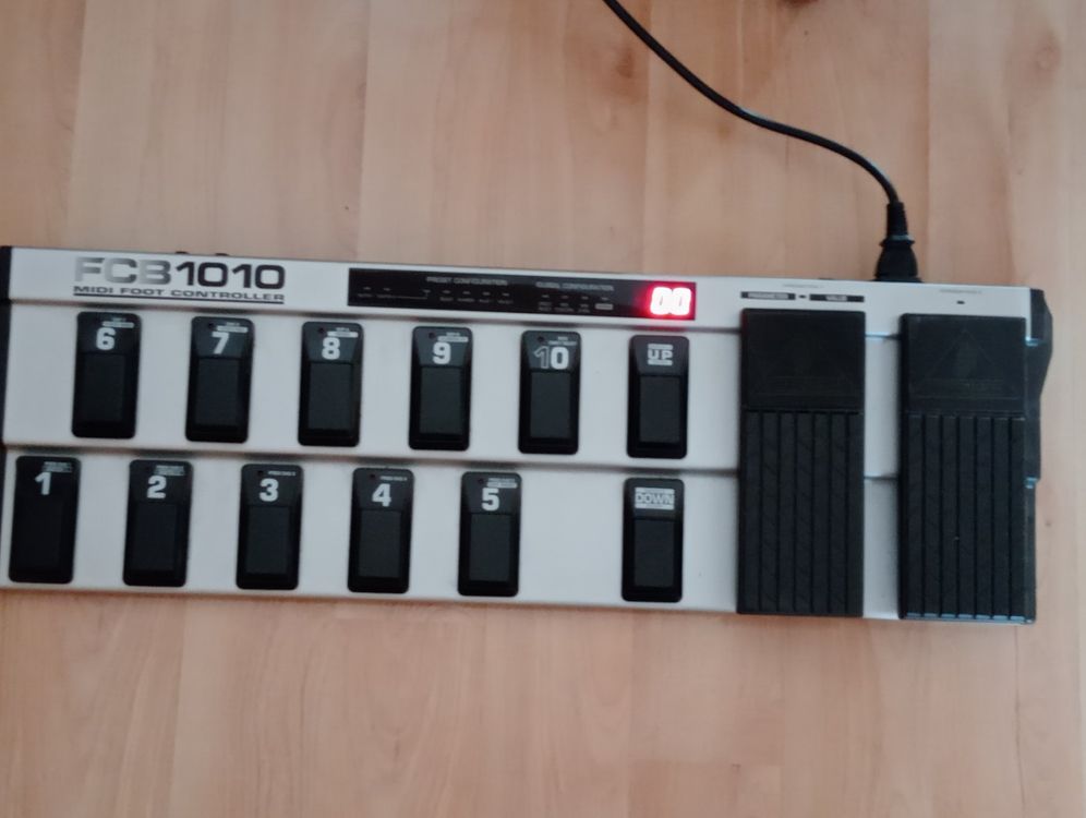 Behringer FCB1010 MIDI FOOT CONTROLLER | Kaufen auf Ricardo