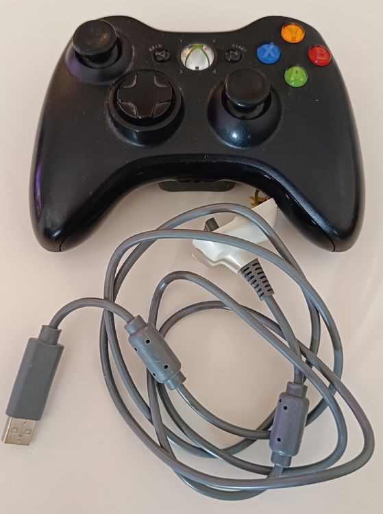 Xbox 360 Controller Wired + Cable (Gebraucht) in Unterengstringen für CHF 10 – nur Abholung auf ...