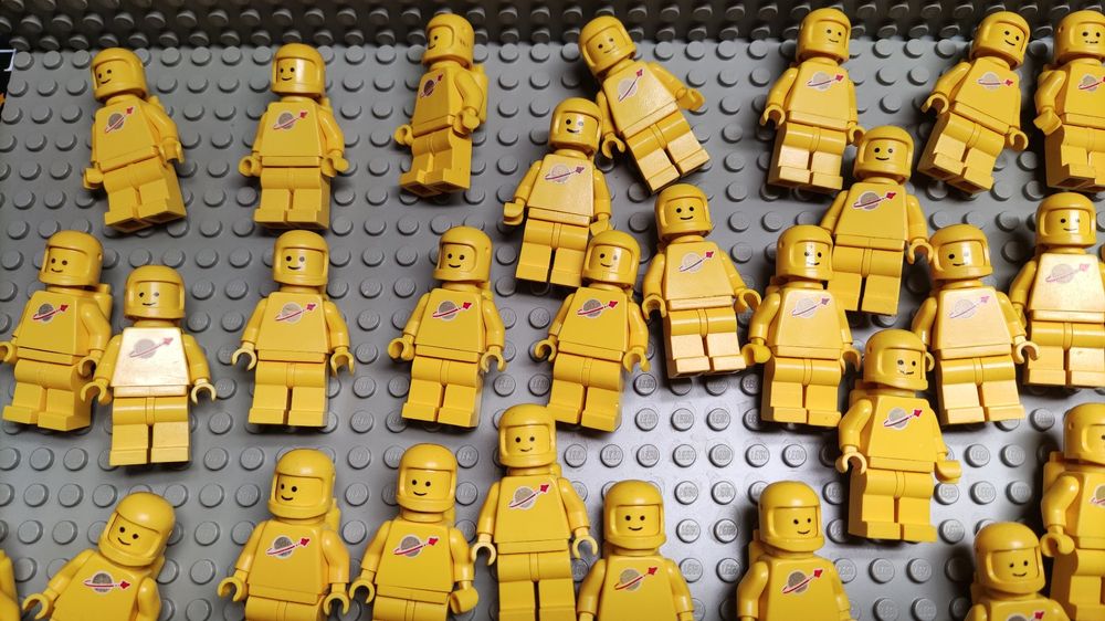 LEGO - 80x Classic Space Minifiguren - gelb / yellow - sp007 | Kaufen ...