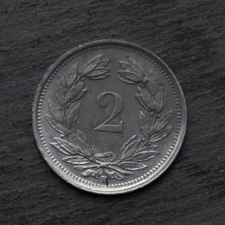 Seltene 2 Rappen Münze, Helvetia 1942 Schweiz (Gebraucht) in Eggenwil für CHF 2 – mit Lieferung ...
