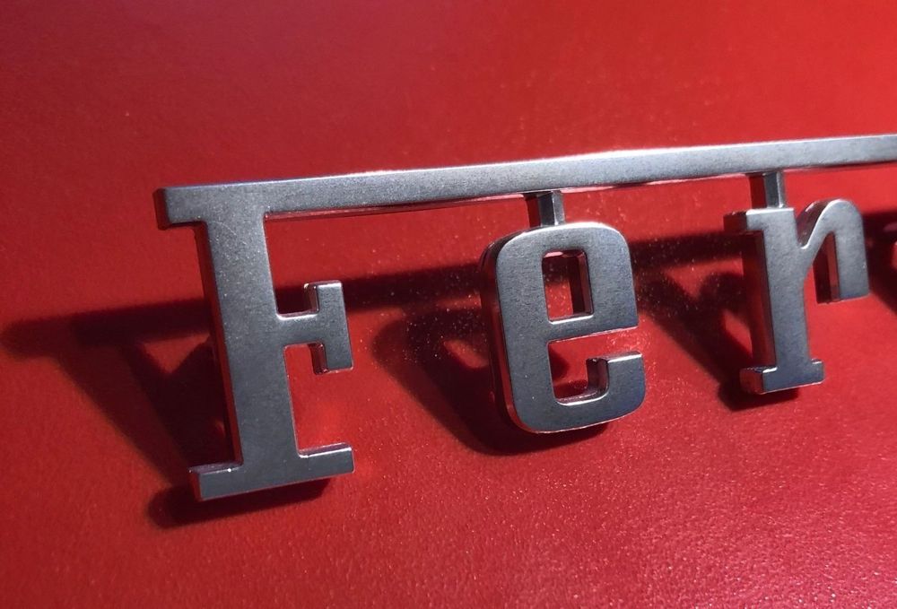 Ferrari Schriftzug original - 20cm x 3cm (Neu (gemäss Beschreibung)) in ...