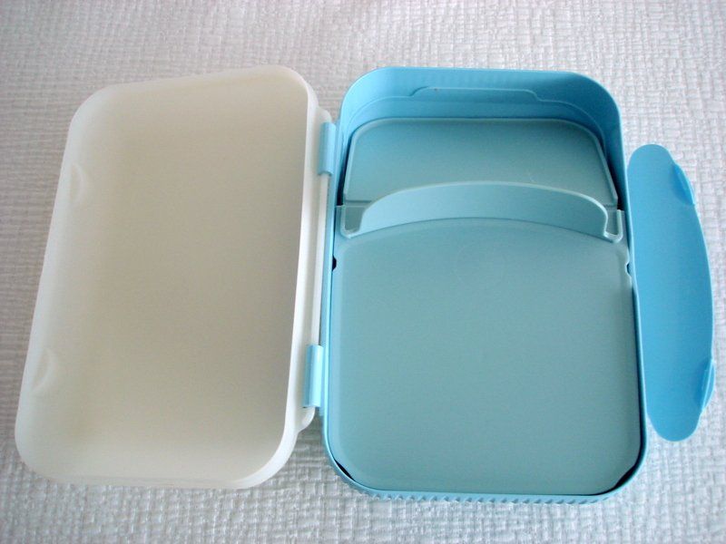 Tupperware Lunch-Box Brotdose mit Unterteilung in 2 Bereiche | Acheter ...