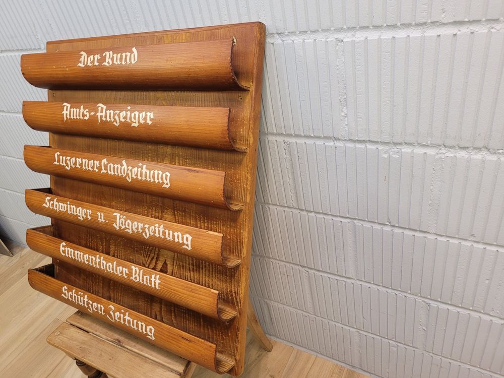 Antik Zeitungsständer Zeitung Halter Wandregal Holz Suisse (Gebraucht ...