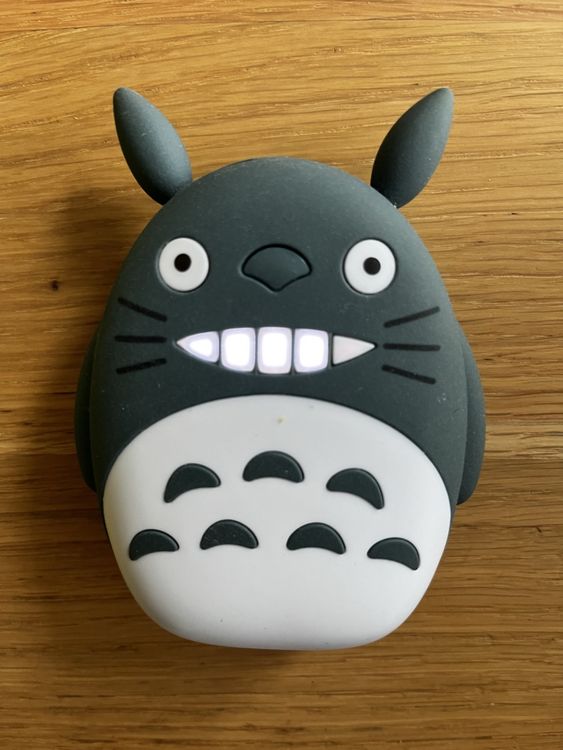 Totoro Powerbank (Gebraucht) in Wallisellen für CHF 10 – mit Lieferung ...