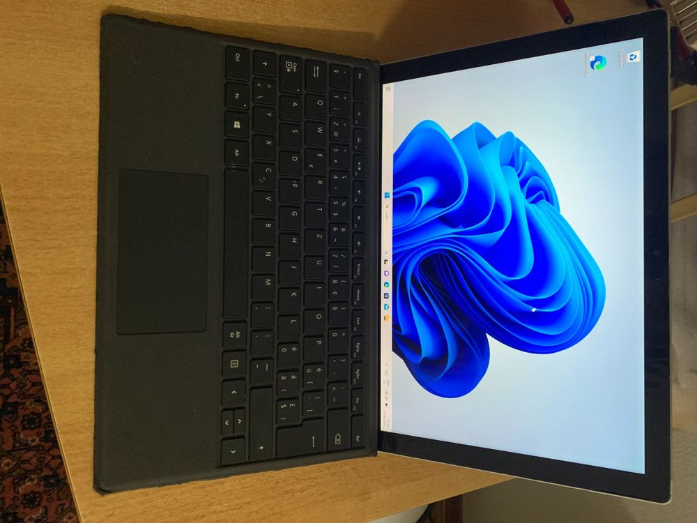 SURFACE PRO 4 (Gebraucht) in Schaffhausen für CHF 190 – nur Abholung auf Ricardo kaufen