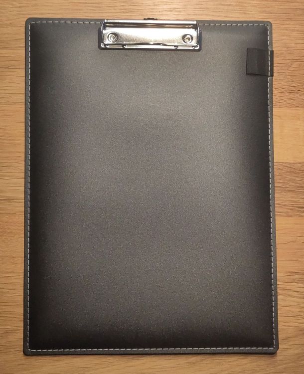 Kolma Klemmbrett A4 Comfort mit Aufhängevorrichtung schwarz (Gebraucht) in Widnau für CHF 5 ...
