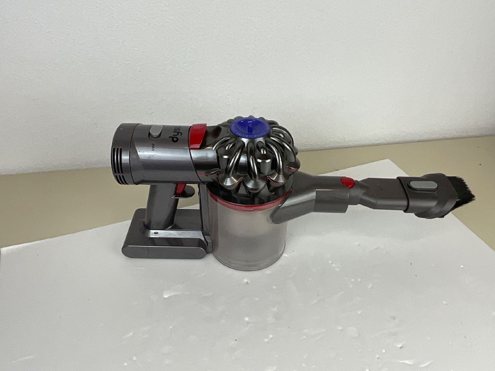 Dyson V7 Trigger Akkustaubsauger Defekt | Kaufen auf Ricardo