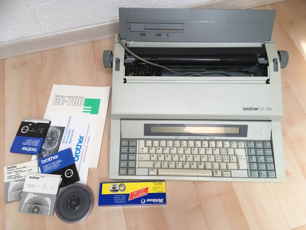 Schreibmaschine brother CE-700 (Gebraucht) in Zürich für CHF 1 – nur ...
