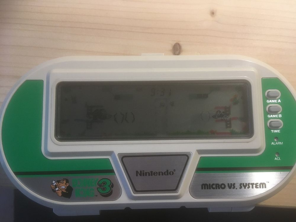 Nintendo Micro VS. System (Defekt) (Defekt) in für CHF 62 – mit ...