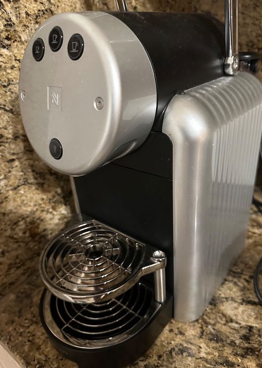 Nespresso Zenius ZN 100 mit Garantie bis 10.04.2025 (Gebraucht) in ...