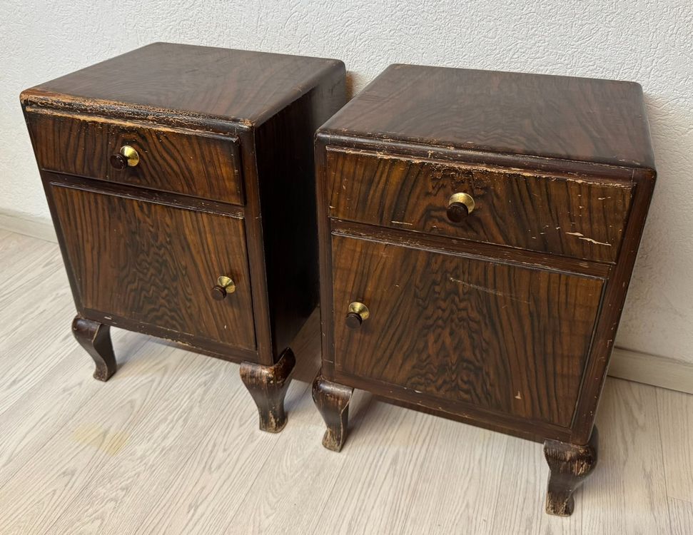 Paire d'anciennes table de nuit (Gebraucht) in Tramelan für CHF 60 – mit Lieferung auf Ricardo ...