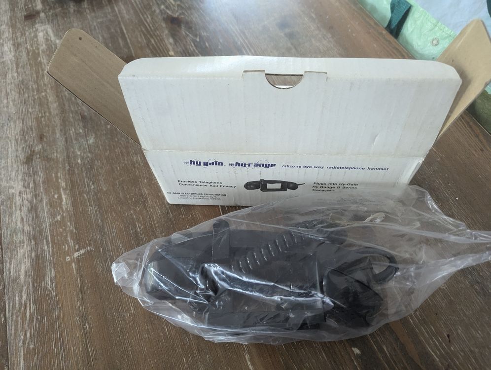 Boxed unused old stock hy-gain microphone handset telephone (Neu ...
