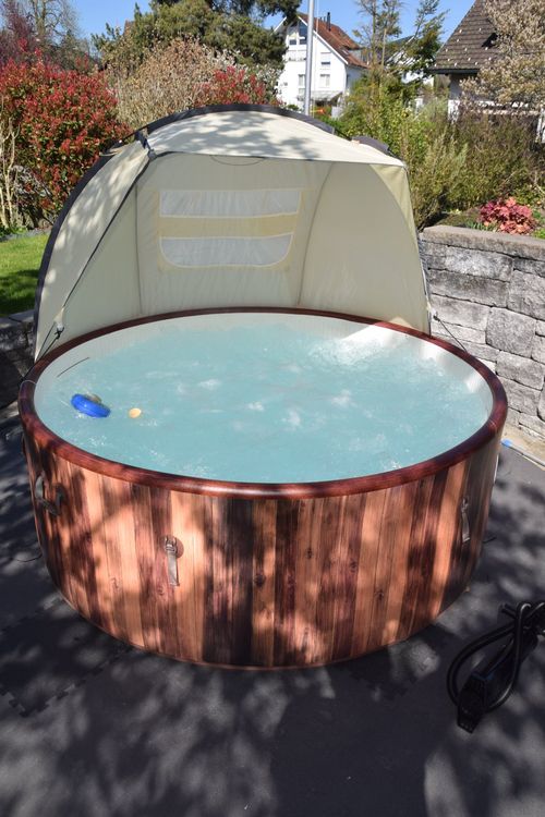 Lay-Z-Spa Whirlpool mit Abdeckung & Zubehör top! (Gebraucht) in Rüti ZH ...